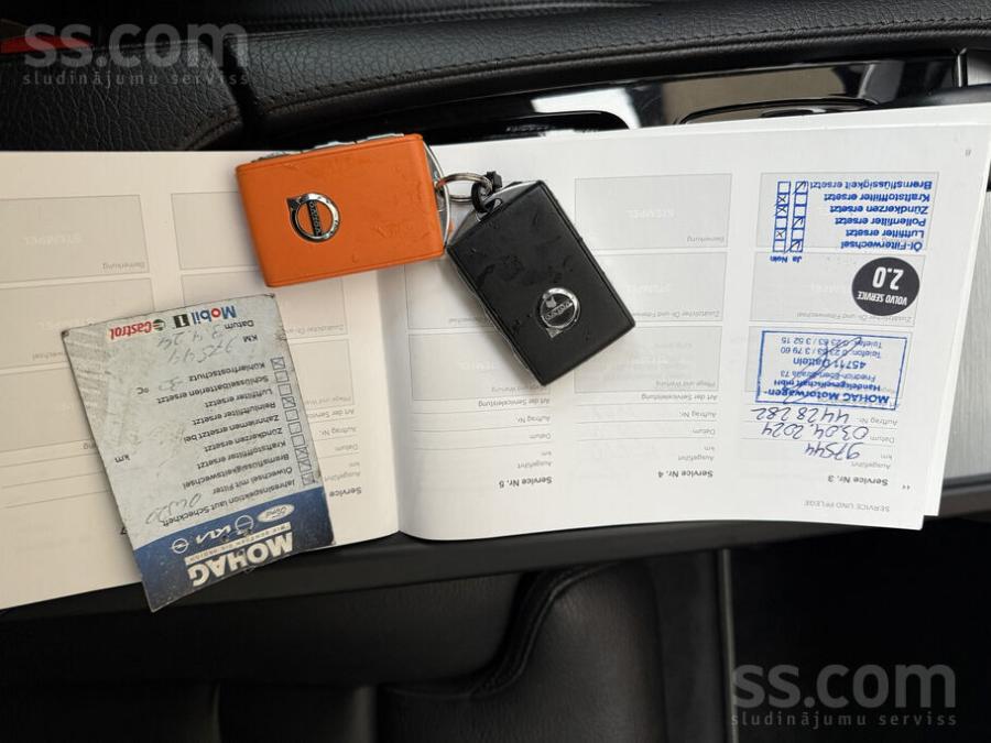 Grey Volvo XC90 2021 in Riga, with an engine capacity of 2.00 L and mileage of 0 thousand km for 34800 €, photo 22 on AUTOMOTO.COM.LV