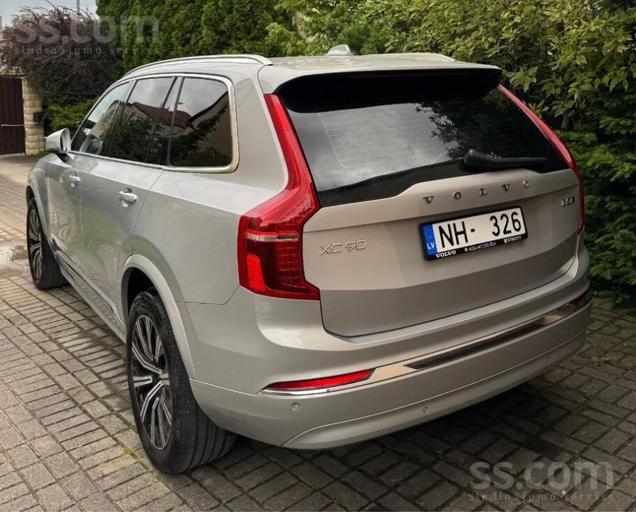 Pelēks Volvo XC90 2022 Liepāja, ar dzinēja tilpumu 2.00 L un nobraukumu 28 tūkst. km par 47200 €, foto 2 vietnē AUTOMOTO.COM.LV