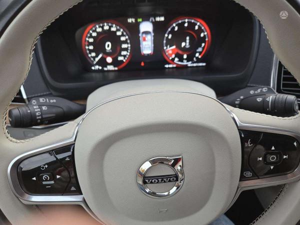 Grey Volvo XC90 2022 in Siauliai, with an engine capacity of 2.00 L and mileage of 35 thousand km for 35500 €, photo 11 on AUTOMOTO.COM.LV