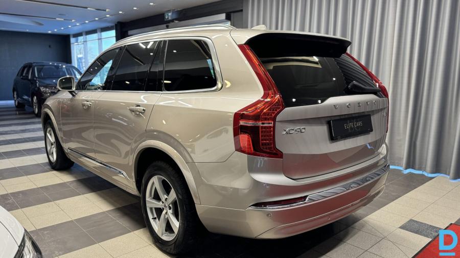 Pelēks Volvo XC90 2022 Mārupe, ar dzinēja tilpumu 2.00 L un nobraukumu 72 tūkst. km par 39990 €, foto 2 vietnē AUTOMOTO.COM.LV