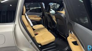Pelēks Volvo XC90 2022 Mārupe, ar dzinēja tilpumu 2.00 L un nobraukumu 72 tūkst. km par 39990 €, foto 5 vietnē AUTOMOTO.COM.LV