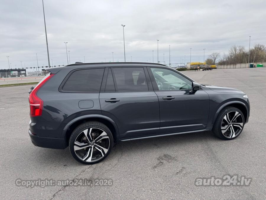 Pelēks Volvo XC90 2022 Tallina, ar dzinēja tilpumu 2.00 L un nobraukumu 142 tūkst. km par 39900 €, foto 7 vietnē AUTOMOTO.COM.LV