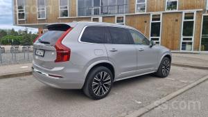 Pelēks Volvo XC90 2022 Saldus, ar dzinēja tilpumu 2.00 L un nobraukumu 80 tūkst. km par 47000 €, foto 4 vietnē AUTOMOTO.COM.LV