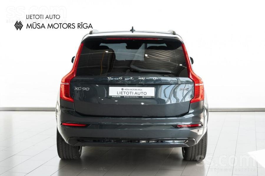 Pelēks Volvo XC90 2022 Rīga, ar dzinēja tilpumu 2.00 L un nobraukumu 85 tūkst. km par 40900 €, foto 5 vietnē AUTOMOTO.COM.LV