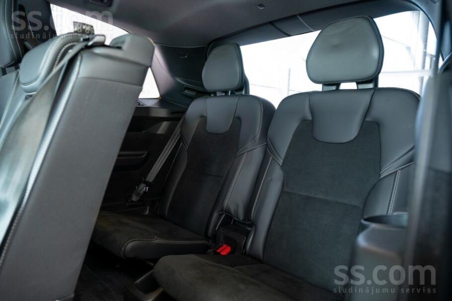 Pelēks Volvo XC90 2022 Rīga, ar dzinēja tilpumu 2.00 L un nobraukumu 85 tūkst. km par 40900 €, foto 10 vietnē AUTOMOTO.COM.LV
