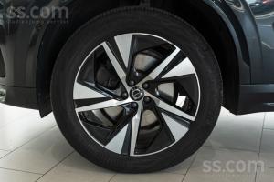 Pelēks Volvo XC90 2022 Rīga, ar dzinēja tilpumu 2.00 L un nobraukumu 85 tūkst. km par 40900 €, foto 14 vietnē AUTOMOTO.COM.LV