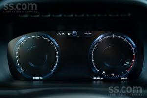Pelēks Volvo XC90 2022 Rīga, ar dzinēja tilpumu 2.00 L un nobraukumu 85 tūkst. km par 40900 €, foto 18 vietnē AUTOMOTO.COM.LV