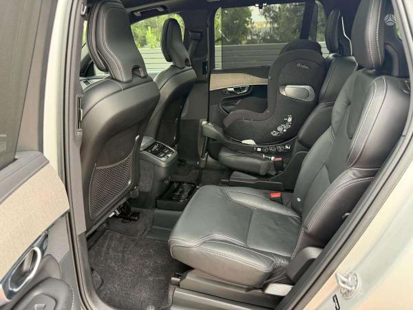 Pelēks Volvo XC90 2022 Prienai, ar dzinēja tilpumu 1.97 L un nobraukumu 36 tūkst. km par 33900 €, foto 10 vietnē AUTOMOTO.COM.LV