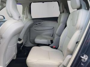 Grey Volvo XC90 2022 in Vilnius, with an engine capacity of 2.00 L and mileage of 103 thousand km for 31999 €, photo 15 on AUTOMOTO.COM.LV