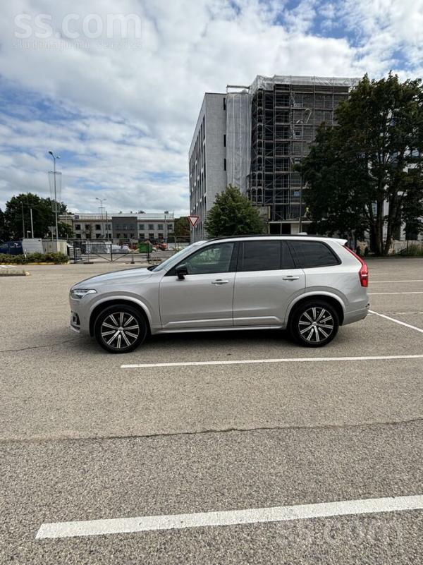 Pelēks Volvo XC90 2022 Rīga, ar dzinēja tilpumu 2.00 L un nobraukumu 65 tūkst. km par 45000 €, foto 2 vietnē AUTOMOTO.COM.LV