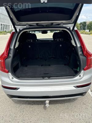 Grey Volvo XC90 2022 in Riga, with an engine capacity of 2.00 L and mileage of 65 thousand km for 45000 €, photo 9 on AUTOMOTO.COM.LV