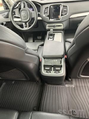 Grey Volvo XC90 2022 in Riga, with an engine capacity of 2.00 L and mileage of 65 thousand km for 45000 €, photo 10 on AUTOMOTO.COM.LV