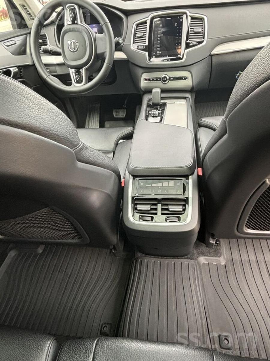Grey Volvo XC90 2022 in Riga, with an engine capacity of 2.00 L and mileage of 65 thousand km for 45000 €, photo 10 on AUTOMOTO.COM.LV