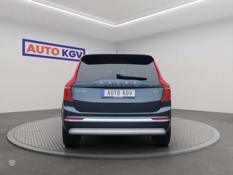 Grey Volvo XC90 2022 in Vilnius, with an engine capacity of 2.00 L and mileage of 103 thousand km for 31999 €, photo 6 on AUTOMOTO.COM.LV