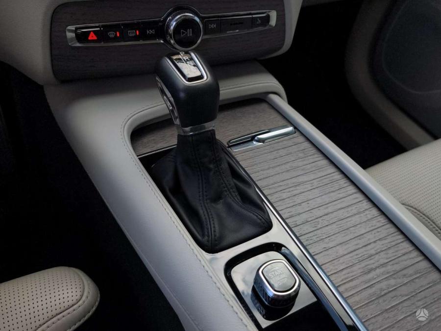 Pelēks Volvo XC90 2022 Viļņa, ar dzinēja tilpumu 2.00 L un nobraukumu 103 tūkst. km par 31999 €, foto 21 vietnē AUTOMOTO.COM.LV