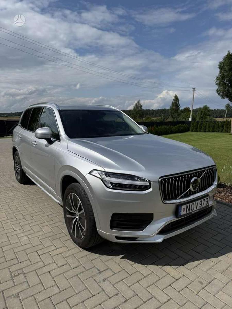 Grey Volvo XC90 2022 in Vilnius, with an engine capacity of 1.97 L and mileage of 124 thousand km for 45980 €, photo 3 on AUTOMOTO.COM.LV