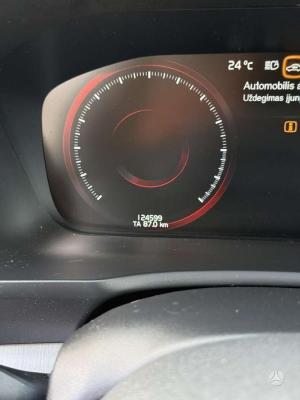 Grey Volvo XC90 2022 in Vilnius, with an engine capacity of 1.97 L and mileage of 124 thousand km for 45980 €, photo 24 on AUTOMOTO.COM.LV