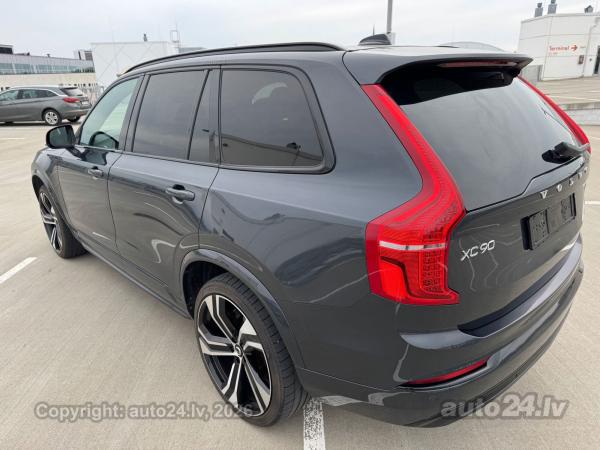 Grey Volvo XC90 2022 in Tallinn, with an engine capacity of 2.00 L and mileage of 142 thousand km for 38990 €, photo 2 on AUTOMOTO.COM.LV