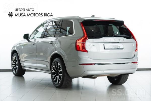 Grey Volvo XC90 2022 in Riga, with an engine capacity of 2.00 L and mileage of 81 thousand km for 45500 €, photo 8 on AUTOMOTO.COM.LV