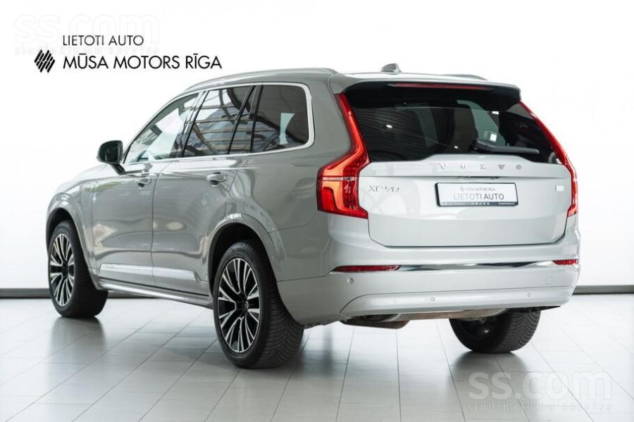 Grey Volvo XC90 2022 in Riga, with an engine capacity of 2.00 L and mileage of 81 thousand km for 45500 €, photo 9 on AUTOMOTO.COM.LV