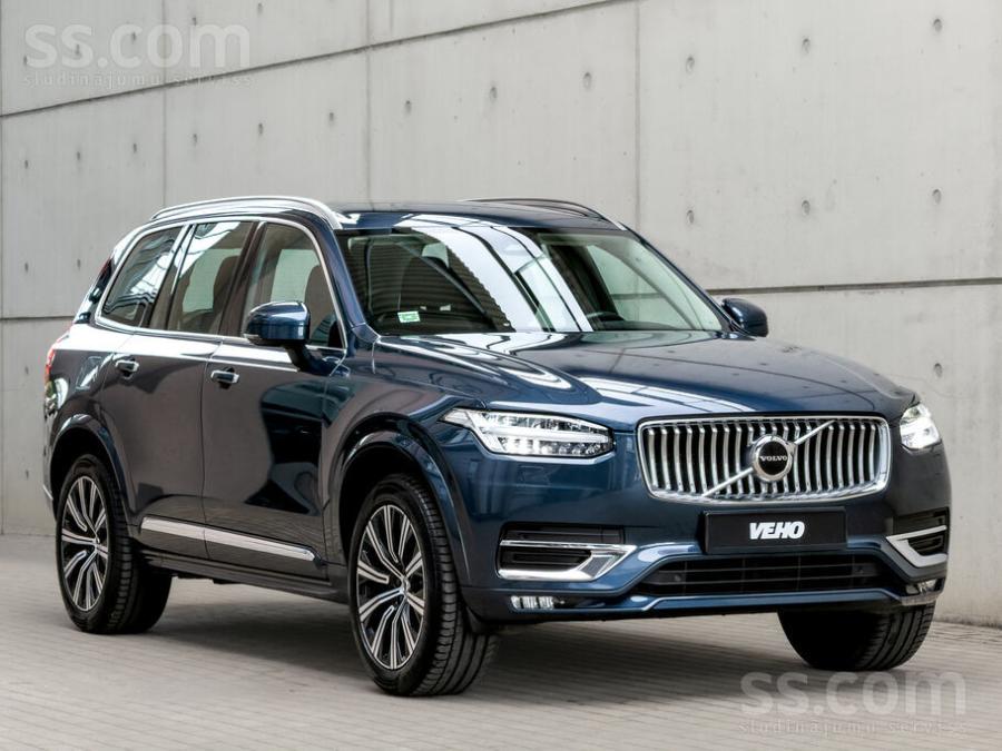 Grey Volvo XC90 2022 in Riga, with an engine capacity of 2.00 L and mileage of 93 thousand km for 38900 €, photo 1 on AUTOMOTO.COM.LV