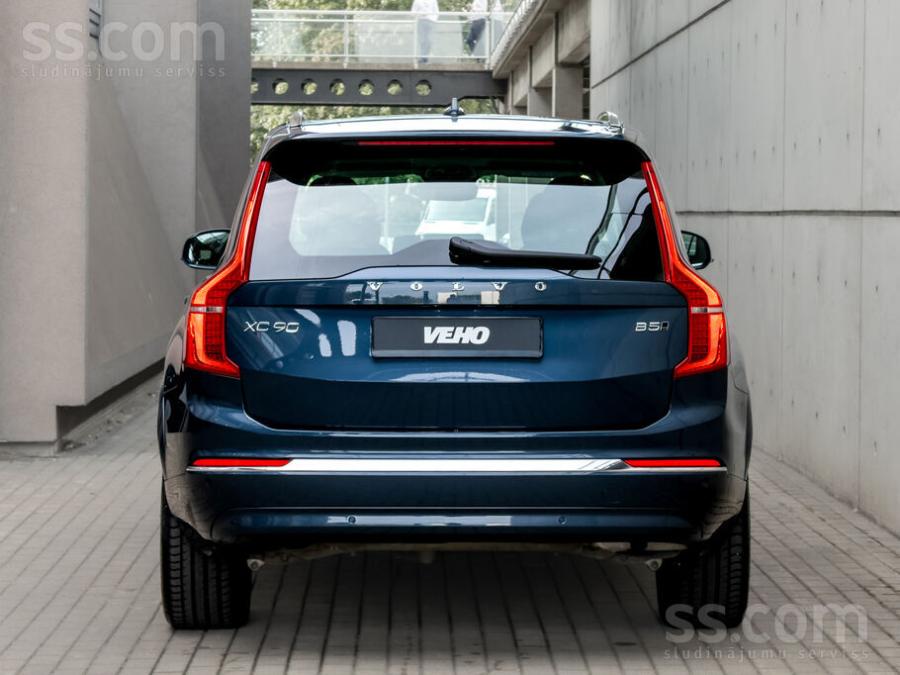 Grey Volvo XC90 2022 in Riga, with an engine capacity of 2.00 L and mileage of 93 thousand km for 38900 €, photo 7 on AUTOMOTO.COM.LV