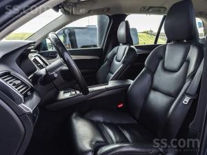 Grey Volvo XC90 2022 in Riga, with an engine capacity of 2.00 L and mileage of 93 thousand km for 38900 €, photo 12 on AUTOMOTO.COM.LV