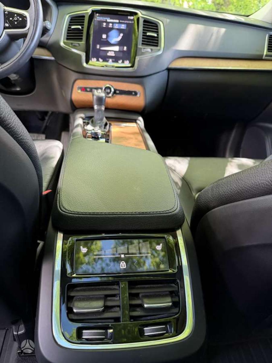 Pelēks Volvo XC90 2022 Viļņa, ar dzinēja tilpumu 1.97 L un nobraukumu 54 tūkst. km par 25500 €, foto 9 vietnē AUTOMOTO.COM.LV