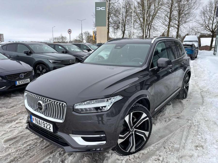 Grey Volvo XC90 2023 in Siauliai, with an engine capacity of 1.97 L and mileage of 147 thousand km for 40500 €, photo 1 on AUTOMOTO.COM.LV