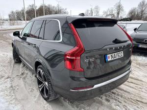 Grey Volvo XC90 2023 in Siauliai, with an engine capacity of 1.97 L and mileage of 147 thousand km for 40500 €, photo 4 on AUTOMOTO.COM.LV
