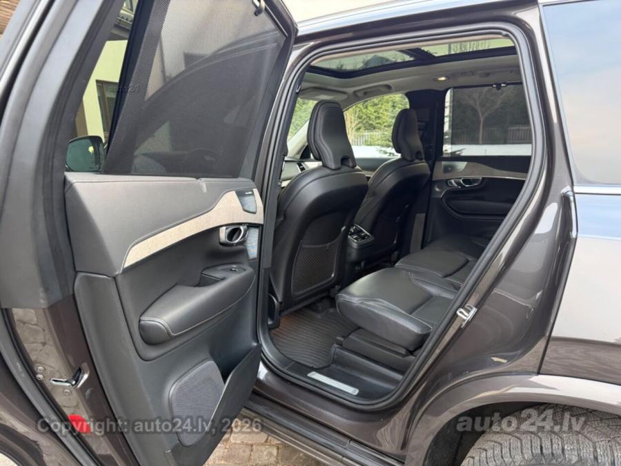 Pelēks Volvo XC90 2023 Tallina, ar dzinēja tilpumu 2.00 L un nobraukumu 60 tūkst. km par 63990 €, foto 8 vietnē AUTOMOTO.COM.LV
