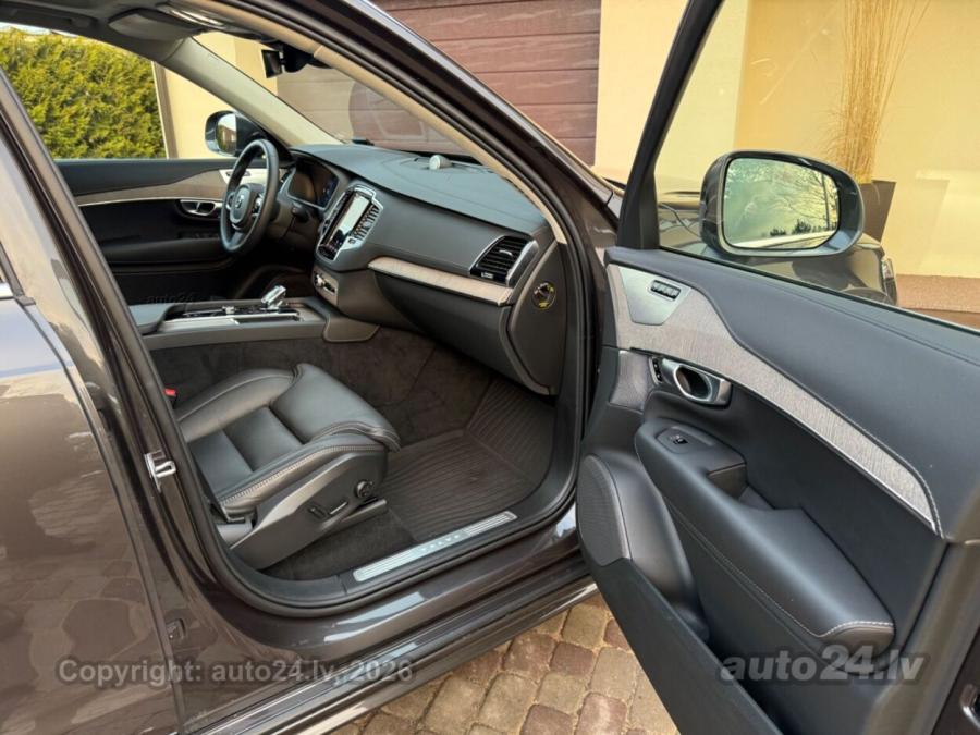 Pelēks Volvo XC90 2023 Tallina, ar dzinēja tilpumu 2.00 L un nobraukumu 60 tūkst. km par 63990 €, foto 10 vietnē AUTOMOTO.COM.LV