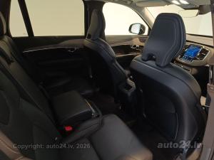 Pelēks Volvo XC90 2023 Tallina, ar dzinēja tilpumu 2.00 L un nobraukumu 78 tūkst. km par 55990 €, foto 10 vietnē AUTOMOTO.COM.LV