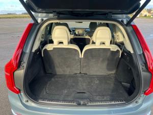 Grey Volvo XC90 2023 in Druskininkai, with an engine capacity of 2.00 L and mileage of 45 thousand km for 44150 €, photo 8 on AUTOMOTO.COM.LV