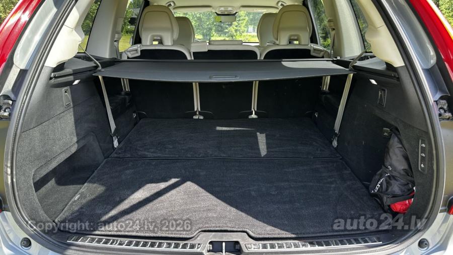 Pelēks Volvo XC90 2023 Tartu, ar dzinēja tilpumu 2.00 L un nobraukumu 57 tūkst. km par 49500 €, foto 16 vietnē AUTOMOTO.COM.LV