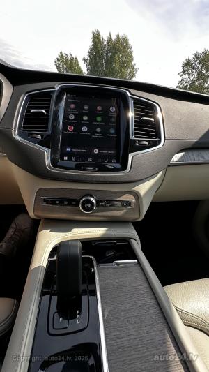 Pelēks Volvo XC90 2023 Tartu, ar dzinēja tilpumu 2.00 L un nobraukumu 57 tūkst. km par 49500 €, foto 17 vietnē AUTOMOTO.COM.LV
