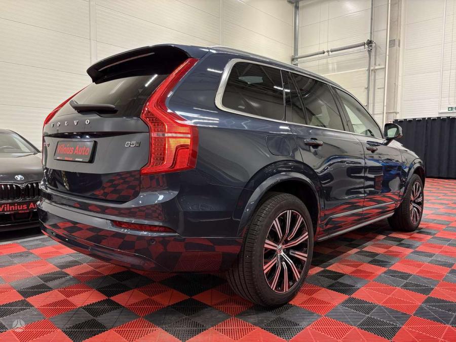 Pelēks Volvo XC90 2023 Viļņa, ar dzinēja tilpumu 1.97 L un nobraukumu 32 tūkst. km par 37990 €, foto 5 vietnē AUTOMOTO.COM.LV