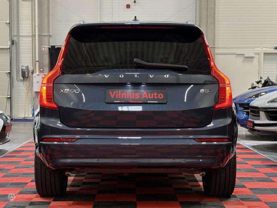 Pelēks Volvo XC90 2023 Viļņa, ar dzinēja tilpumu 1.97 L un nobraukumu 32 tūkst. km par 37990 €, foto 6 vietnē AUTOMOTO.COM.LV