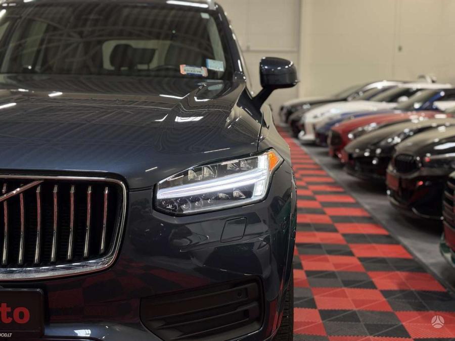 Pelēks Volvo XC90 2023 Viļņa, ar dzinēja tilpumu 1.97 L un nobraukumu 32 tūkst. km par 37990 €, foto 8 vietnē AUTOMOTO.COM.LV