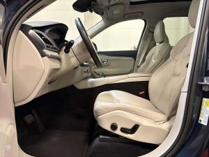 Pelēks Volvo XC90 2023 Viļņa, ar dzinēja tilpumu 1.97 L un nobraukumu 32 tūkst. km par 37990 €, foto 15 vietnē AUTOMOTO.COM.LV