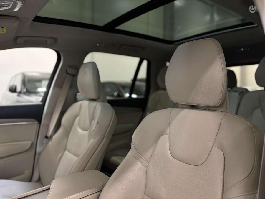 Pelēks Volvo XC90 2023 Viļņa, ar dzinēja tilpumu 1.97 L un nobraukumu 32 tūkst. km par 37990 €, foto 16 vietnē AUTOMOTO.COM.LV