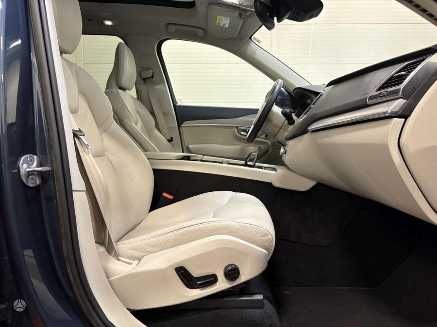 Pelēks Volvo XC90 2023 Viļņa, ar dzinēja tilpumu 1.97 L un nobraukumu 32 tūkst. km par 37990 €, foto 18 vietnē AUTOMOTO.COM.LV