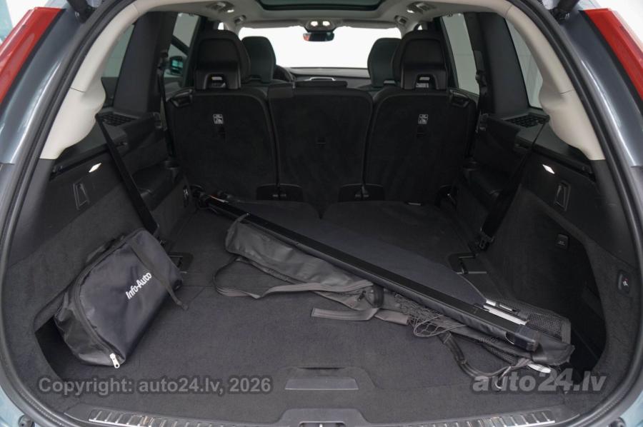 Pelēks Volvo XC90 2023 Tallina, ar dzinēja tilpumu 2.00 L un nobraukumu 83 tūkst. km par 53990 €, foto 11 vietnē AUTOMOTO.COM.LV