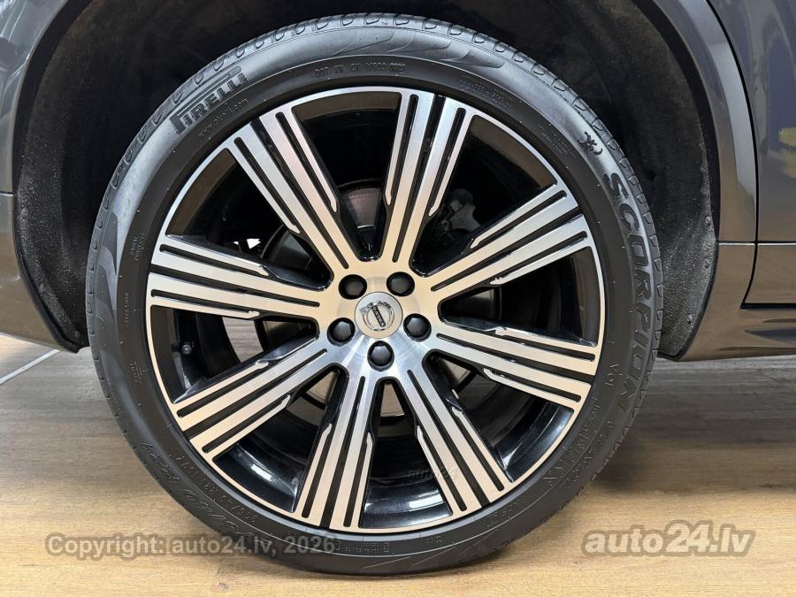 Pelēks Volvo XC90 2023 Tallina, ar dzinēja tilpumu 2.00 L un nobraukumu 67 tūkst. km par 59985 €, foto 8 vietnē AUTOMOTO.COM.LV