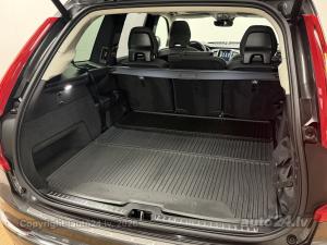 Pelēks Volvo XC90 2023 Tallina, ar dzinēja tilpumu 2.00 L un nobraukumu 67 tūkst. km par 59985 €, foto 20 vietnē AUTOMOTO.COM.LV