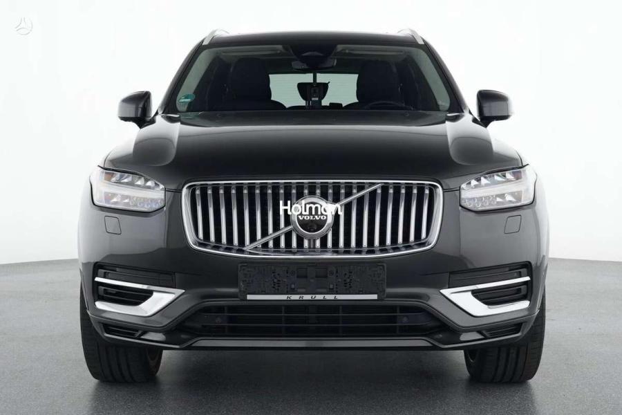 Grey Volvo XC90 2023 in Vilnius, with an engine capacity of 1.97 L and mileage of 69 thousand km for 53640 €, photo 3 on AUTOMOTO.COM.LV