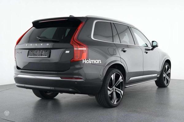 Volvo XC90 2023 in Vilnius on AUTOMOTO.COM.LV Grey Volvo XC90 2023 in Vilnius, with an engine capacity of 1.97 L and mileage of 69 thousand km for 53640 €, photo 5 on AUTOMOTO.COM.LV