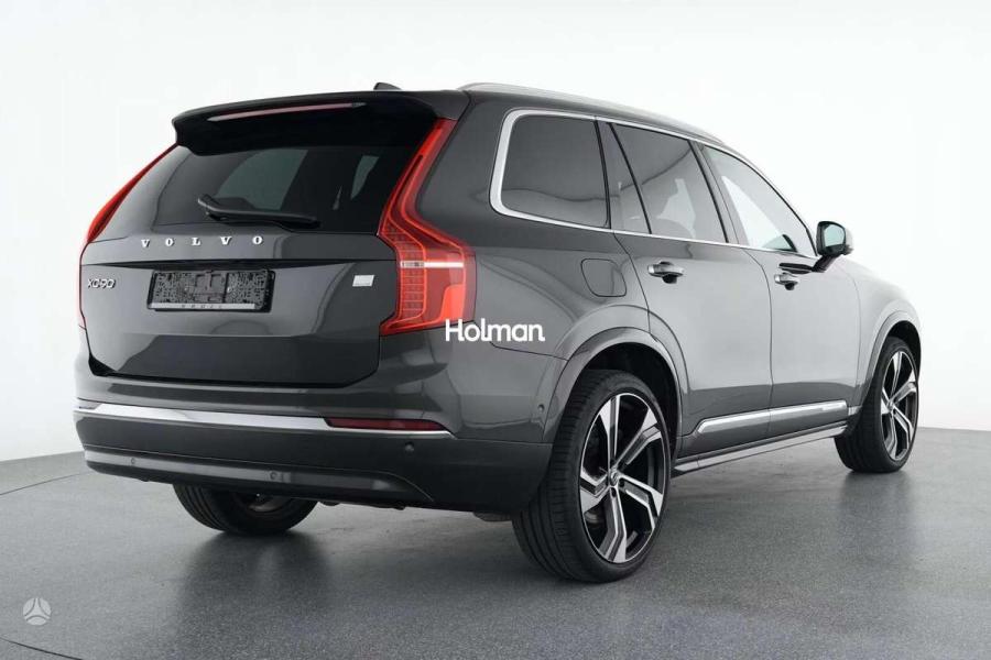 Grey Volvo XC90 2023 in Vilnius, with an engine capacity of 1.97 L and mileage of 69 thousand km for 53640 €, photo 5 on AUTOMOTO.COM.LV