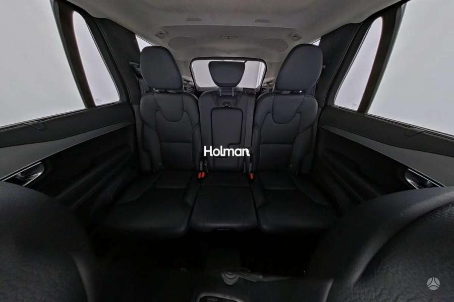 Grey Volvo XC90 2023 in Vilnius, with an engine capacity of 1.97 L and mileage of 69 thousand km for 53640 €, photo 15 on AUTOMOTO.COM.LV