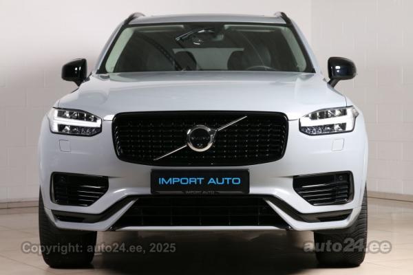 Pelēks Volvo XC90 2024 Tallina, ar dzinēja tilpumu 2.00 L un nobraukumu 13 tūkst. km par 72990 €, foto 2 vietnē AUTOMOTO.COM.LV